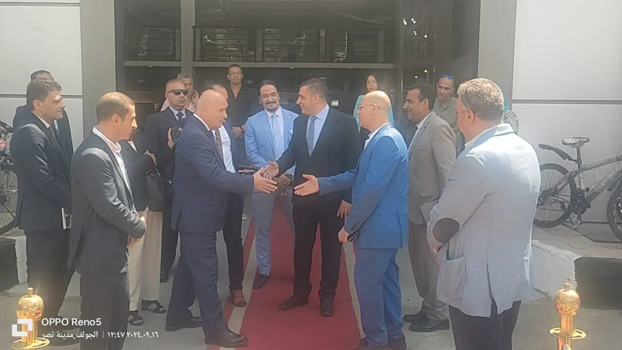 Activités de la visite de l'usine Qader Advanced Industries et d'une ...